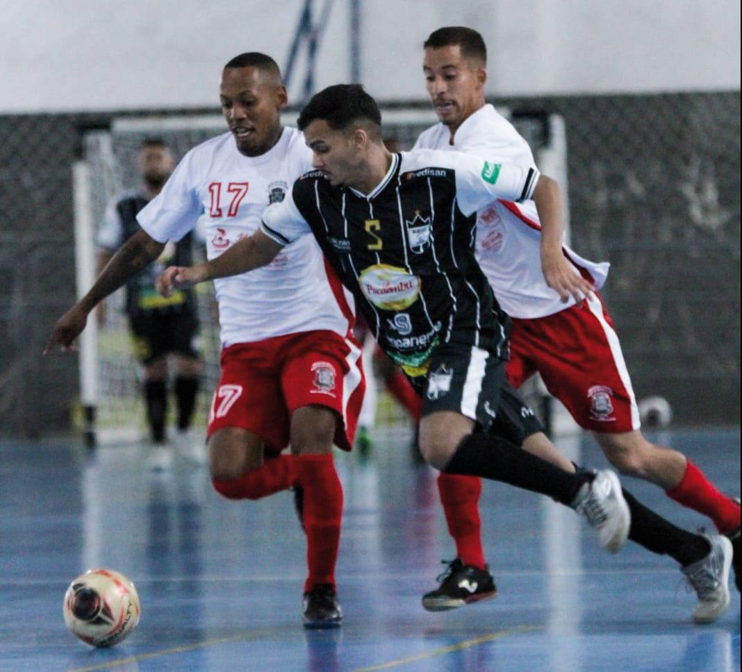 Reio vence na estreia da Copa Record | O Município